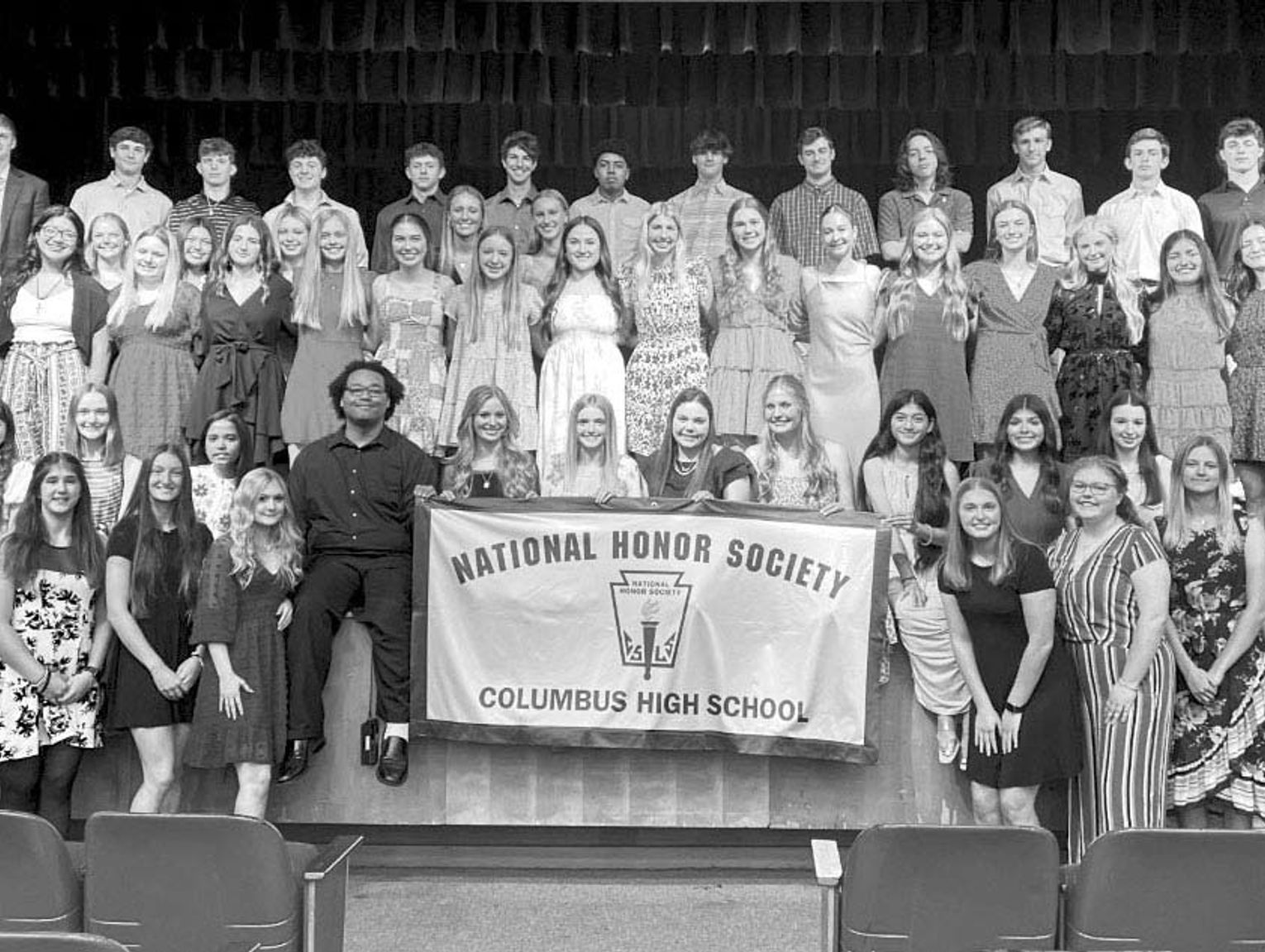 CHS INDUCTS 17 NEW HONOR SOCIETY MEMBERS