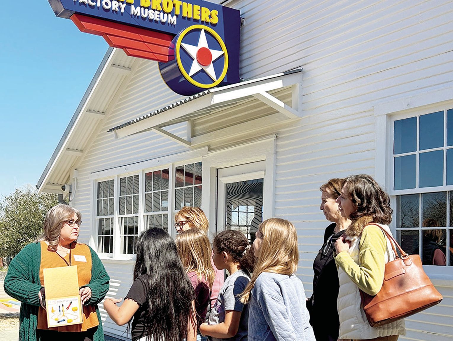 GIRL FRIENDS GROUP VISITS THE STANZEL MUSEUM