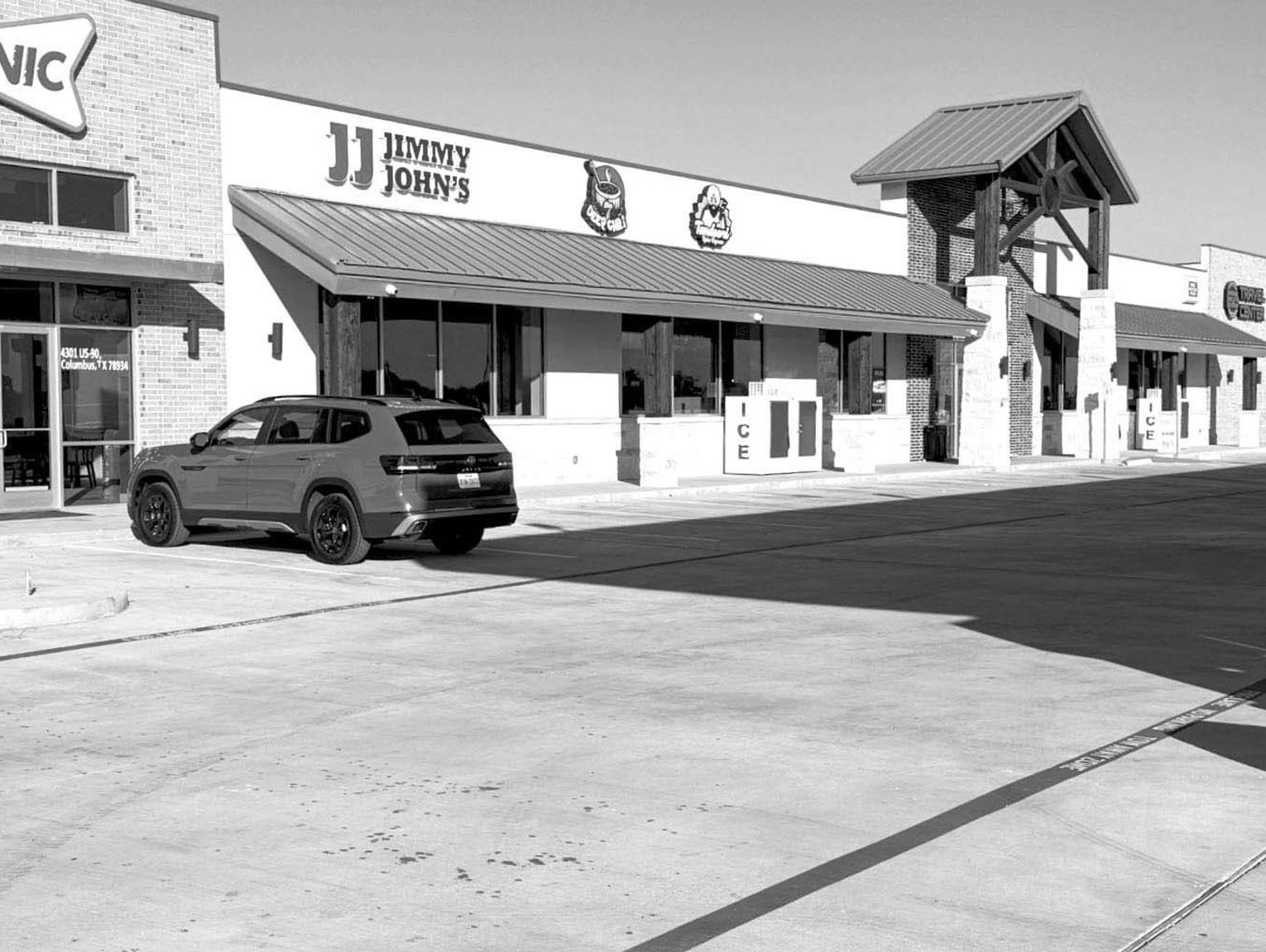 Grand opening for EZ Travel Center Nov. 15