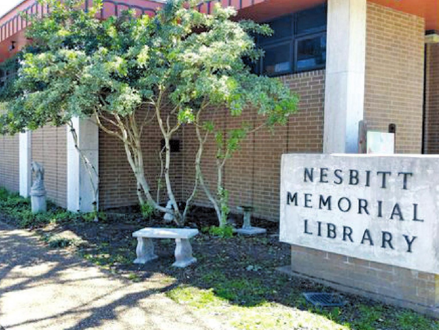 Nesbitt Memorial Library receives achievement of Excellence Award